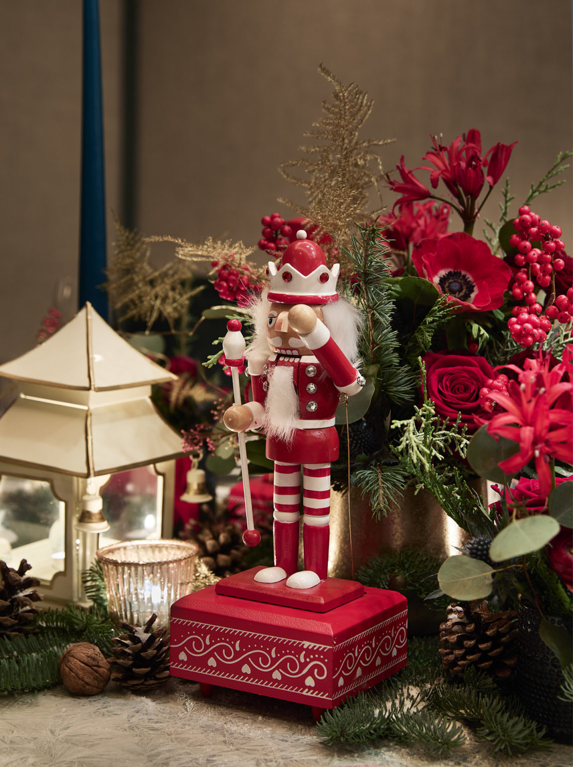 Festive Table Ideas With Nutcracker Styling